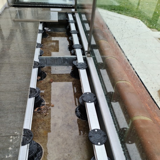 Self-Levelling Pedestals For Paving & Decking | Wallbarn