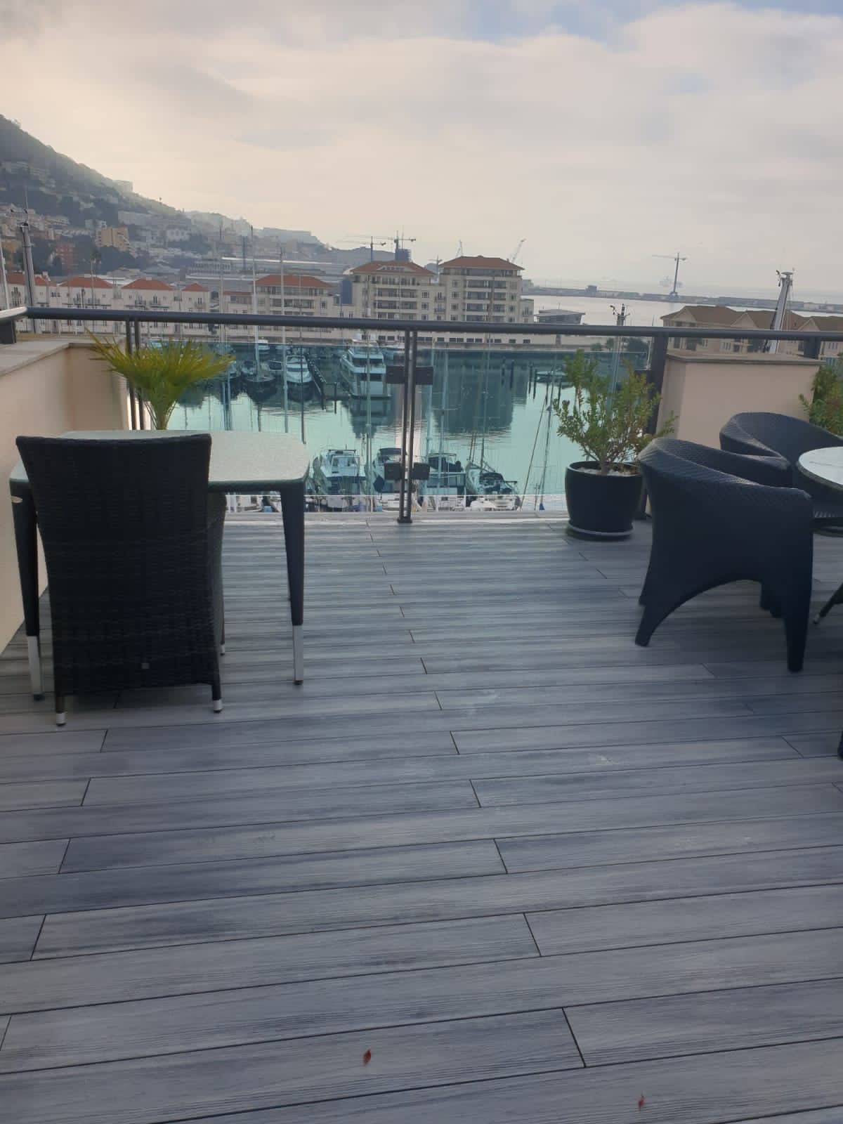 composite decking system hidden fixing - Wallbarn