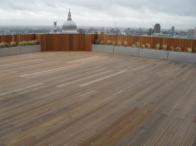 Decking with hidden fixings - Wallbarn