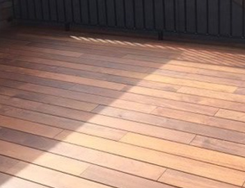 traditional-decking-featured - Wallbarn