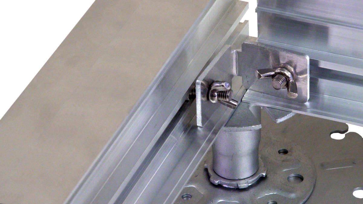 Wallbarn I-Plus Wing Nut RA Bracket - Wallbarn